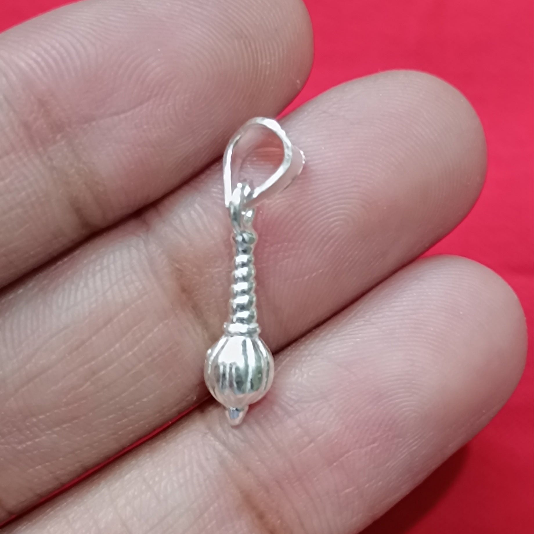 Silver Gada Locket - Energized 2.6gm – astrogurusubhash.store
